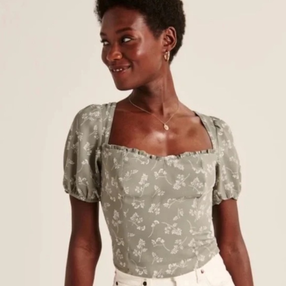 Abercrombie & Fitch | Tops | Abercrombie Fitch Sage Green Floral Puff Sleeve Square Neck Top ...